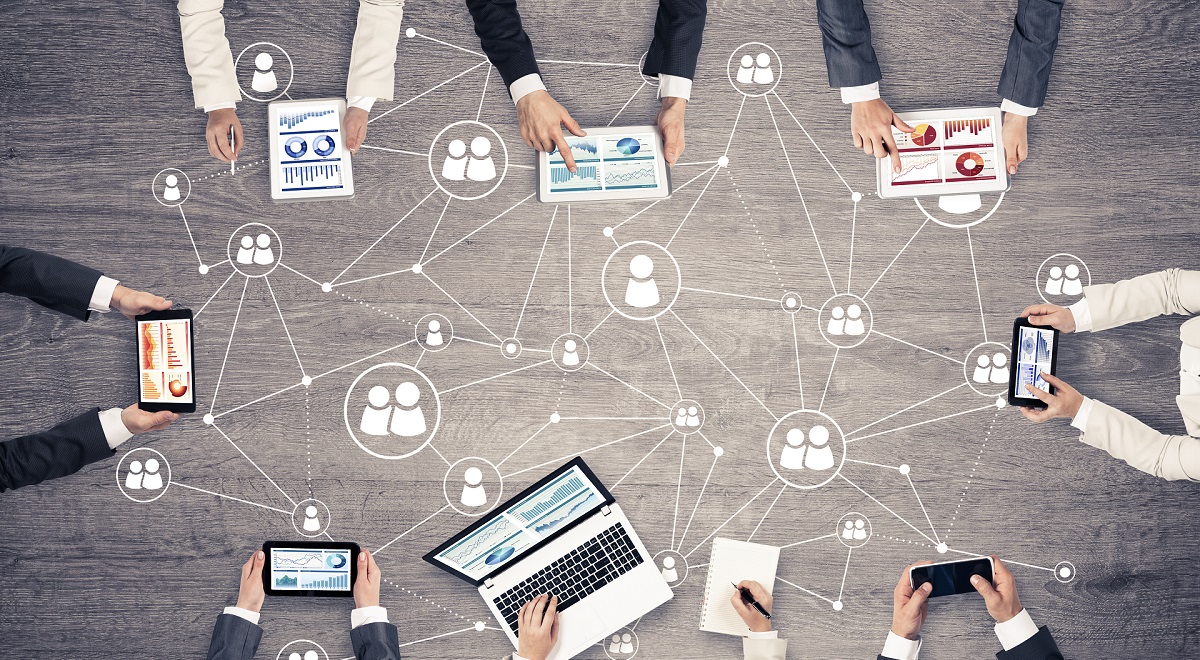 Comment bien utiliser le réseautage dans votre recherche d’emploi - Auto-jobs.ca