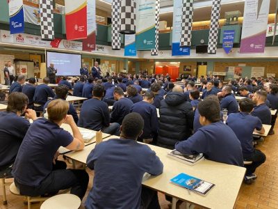 Former et inspirer les étudiants du secteur automobile au Québec - Auto ...